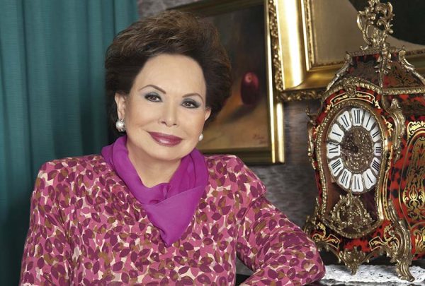 María Esther Aguirre plasmó sus huellas en el “Paseo de las Luminarias ...